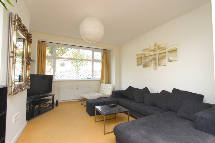 Farmhouse Road, Streatham | Homewood Homes Estate Agents