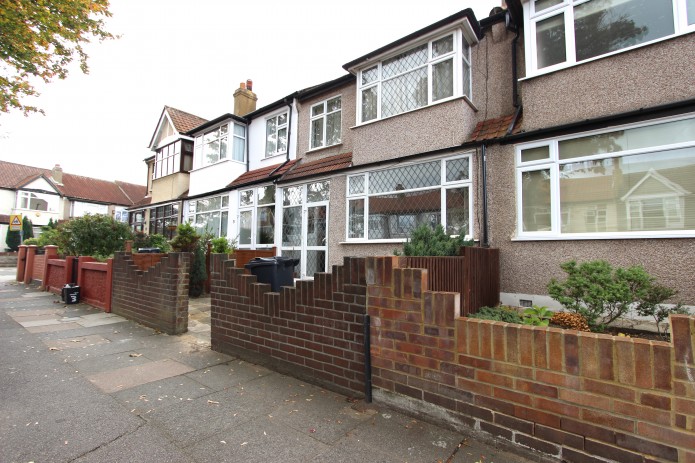 Farmhouse Road, Streatham | Homewood Homes Estate Agents